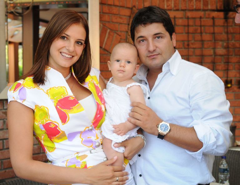 Sarka Kata evolúciója és ami mögötte van: így lett VIP üzletasszony „a ...