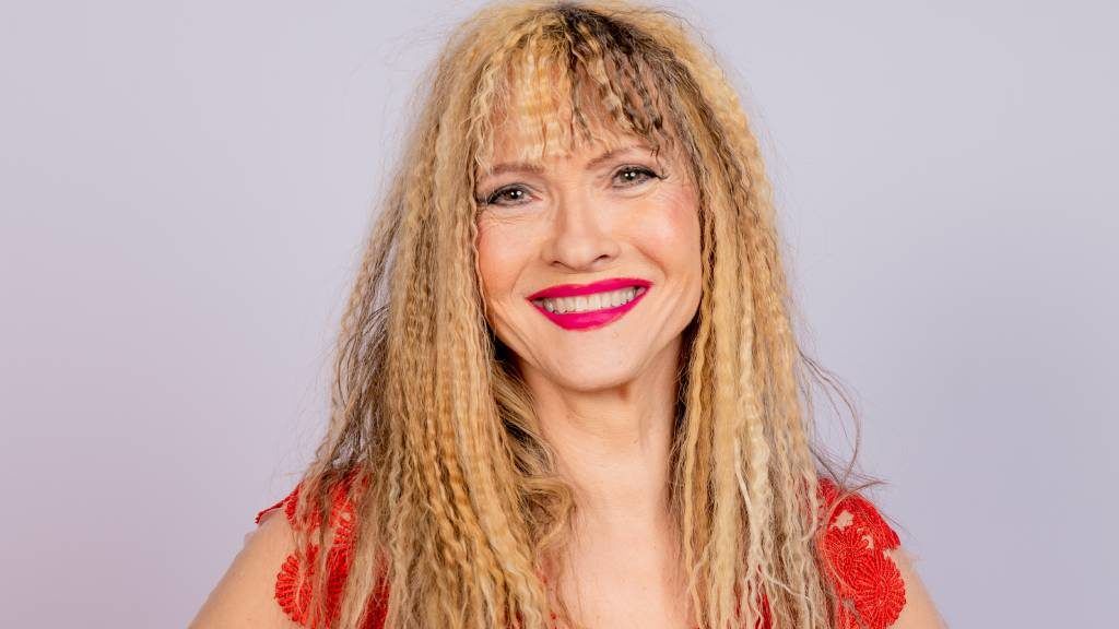 Tízmilliós luxusautót kapott kedvesétől Marcellina | nlc