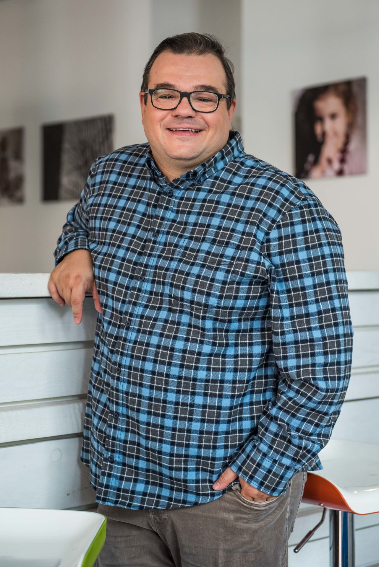 Elek Ferenc a túlsúlyról, a filmezésről és az SZFE szolidaritásról mesélt