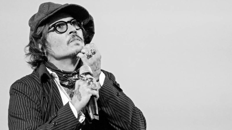 Johnny Deppel szerződést bontottak