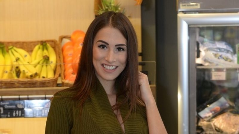 Demeter Alexandrát ostomolják a férfiak