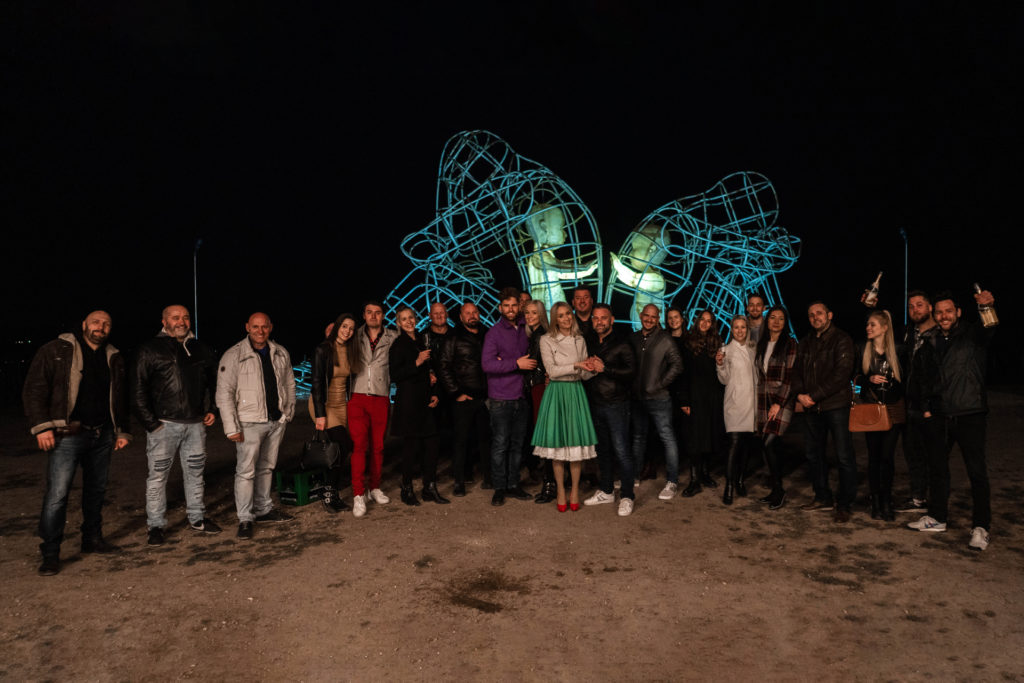 ÉNB Joe és ÉNB Barbi romantikus pillanata