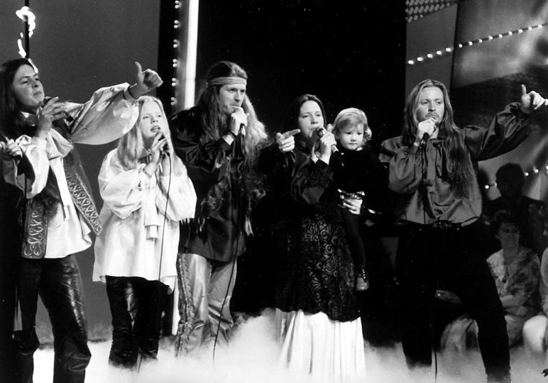 Emlékszel még rájuk? Így élnek ma a The Kelly Family tagjai | nlc