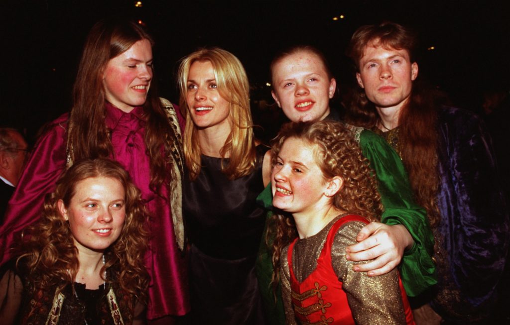 Emlékszel még rájuk? Így élnek ma a The Kelly Family tagjai | nlc