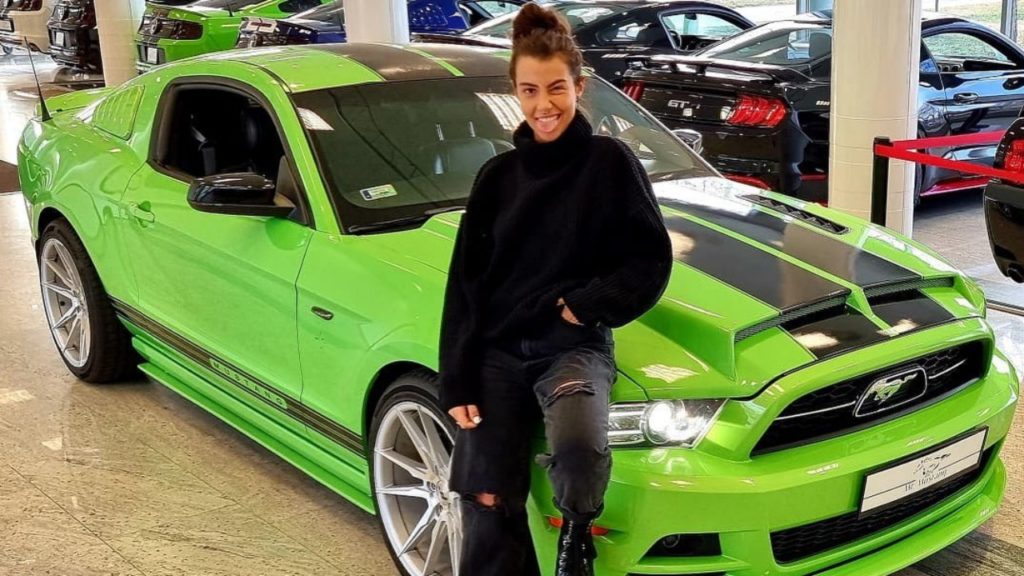 Tóth Andi az új autója