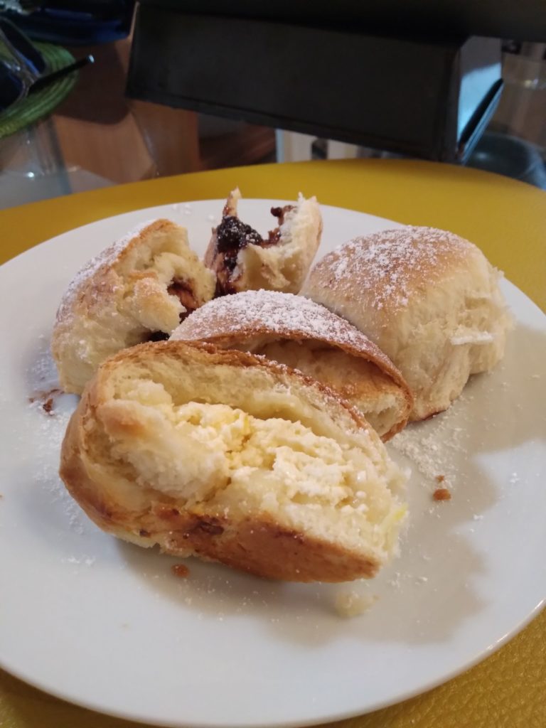 A legfinomabb túrós labdabukta - nlc.hu