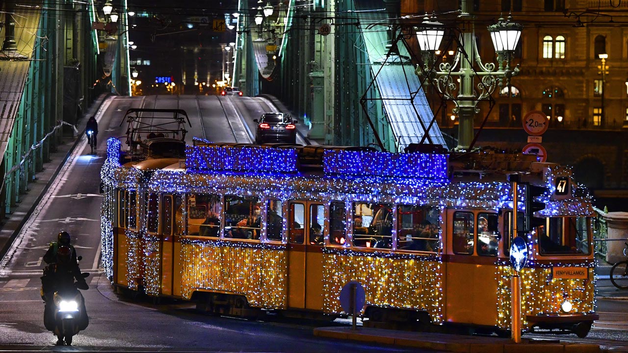 Budapesti adventi villamos 2022