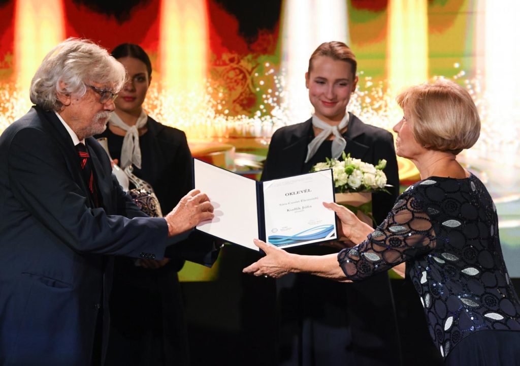 Kudlik Júlia akkor és most