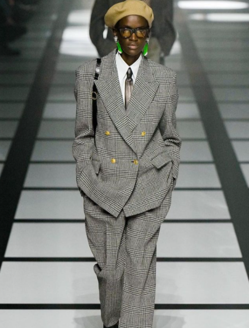 Aketch Joy Winnie modell imád az ugandai faluban élni