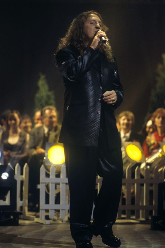 Bőrszerkó és kígyóbőr csizma – Zámbó Jimmy extravagáns ruhái | nlc