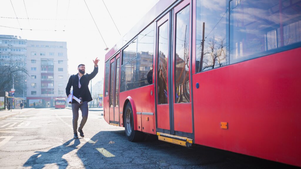 Forgalmi dugót okozott a buszt lekéső utas