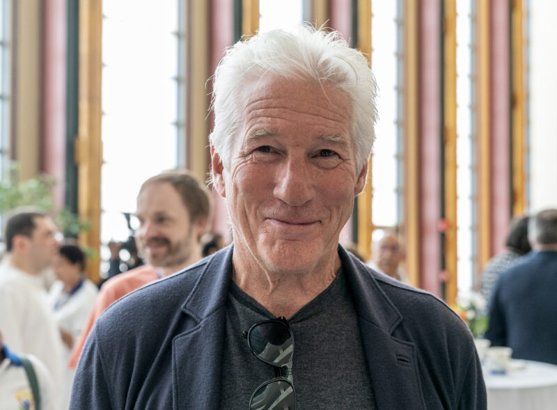 74 éves lett Richard Gere