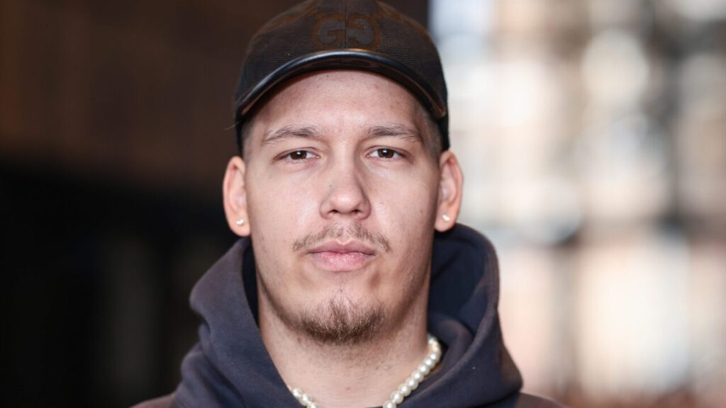 Manuel lopási ügye