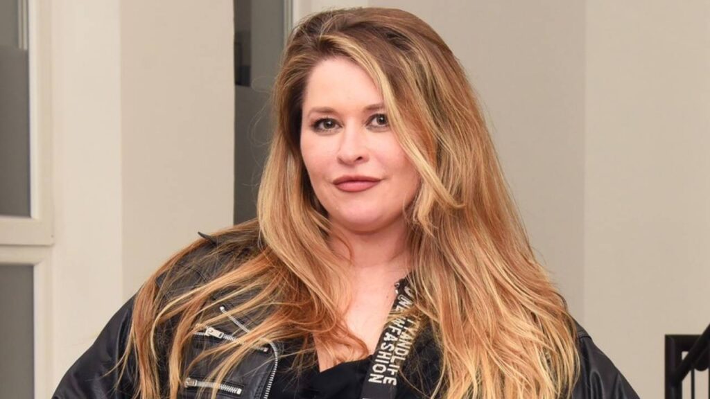 Yvonne Dederick kiállt Király Linda mellett