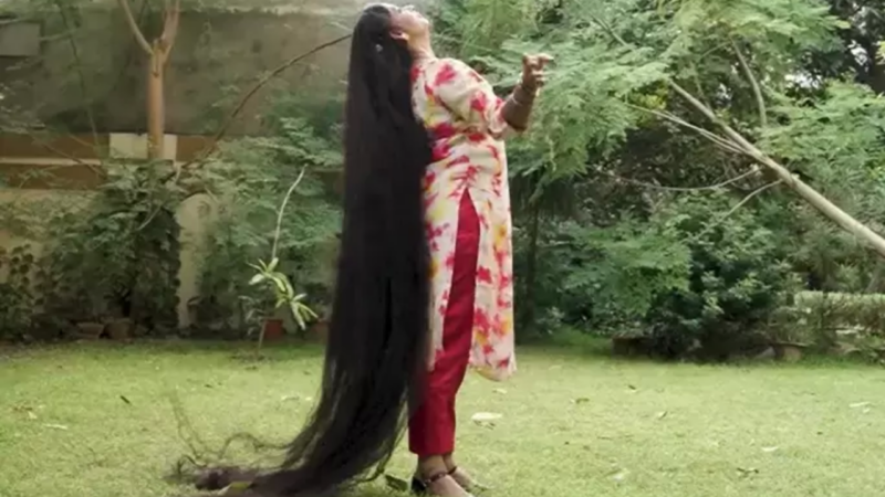 A világ leghosszabb hajú embere