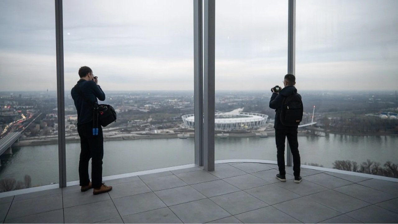 Beázó Mol-székház