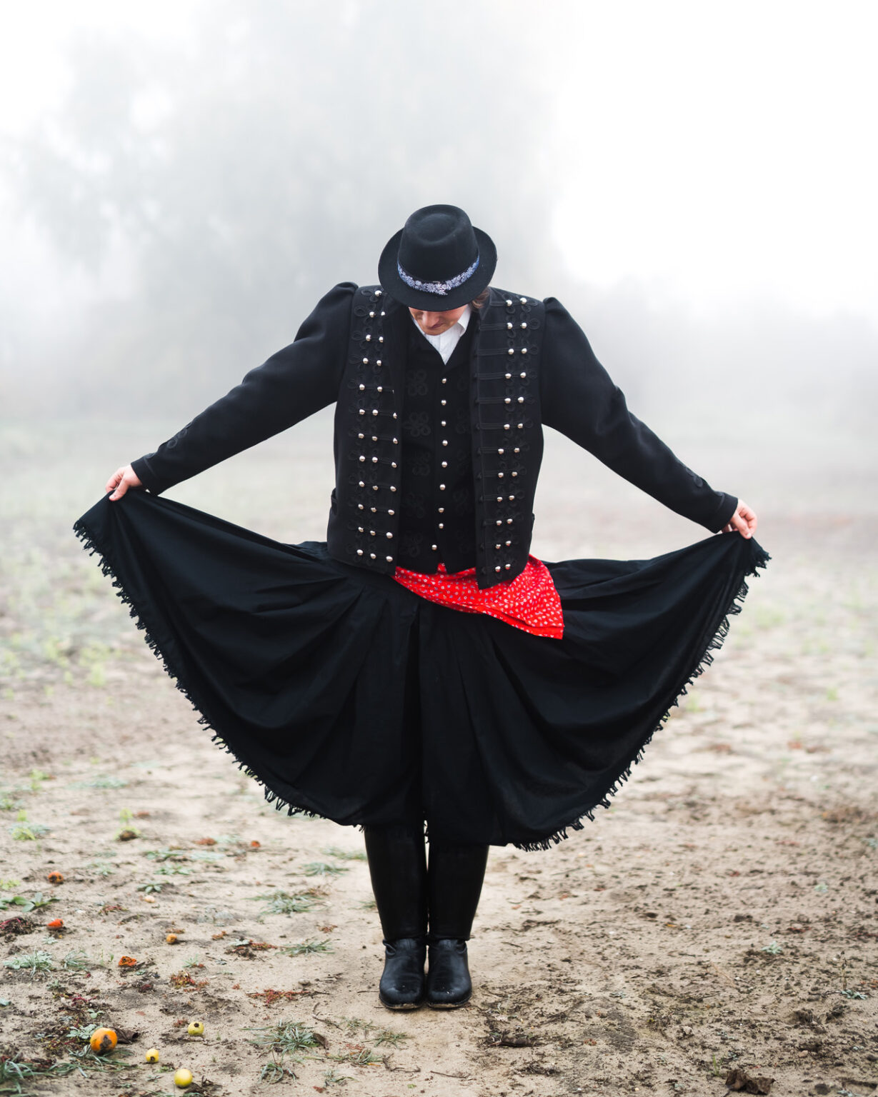 Interjú a népviseletfotózásról Mohos Zsófiával