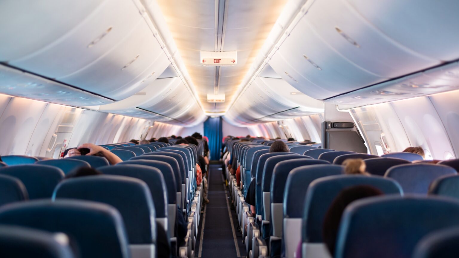Nyílt levél az ablaknál utazó utasnak a repülőn